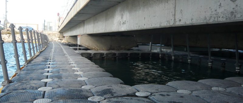 Floating docks, and civil works.Cubisystem floating docks